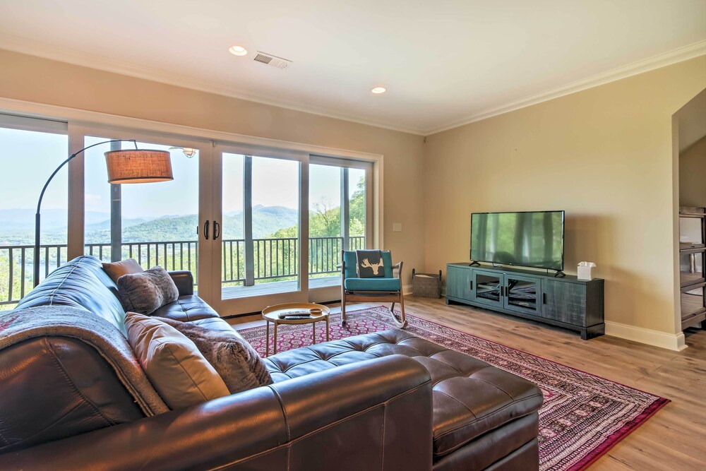 Hiawassee Getaway W/ Deck, Mountain & Lake Views! - Hiawassee