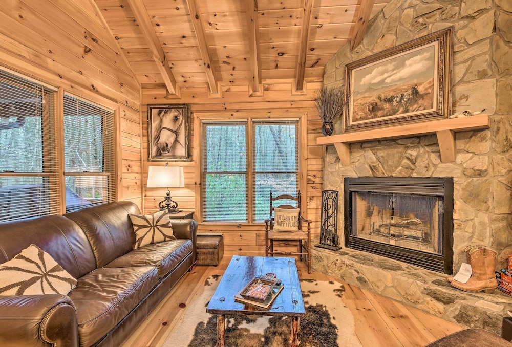 Cherry Log Cabin: 10 Min To Ellijay/blue Ridge! - Blue Ridge, GA