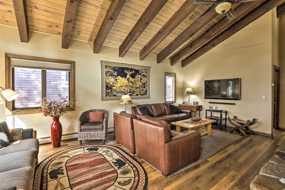 Steps To Nevada Beach: Zephyr Cove Home W/ Deck! - Lake Tahoe