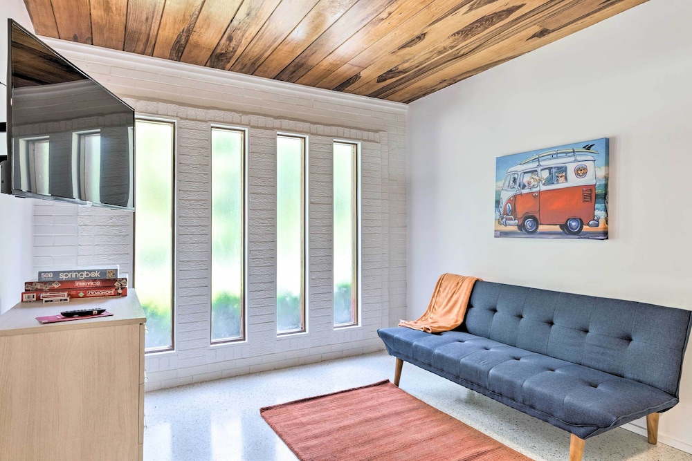 Mid-century Dream Home < Half-mile To Beach! - Ocean Springs, MS