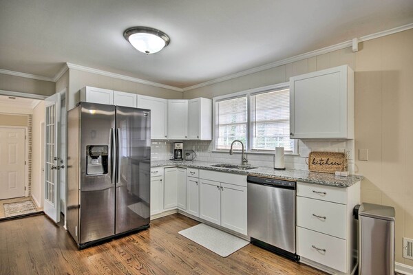 Convenient Augusta Home W/ Private Yard! - Augusta, GA