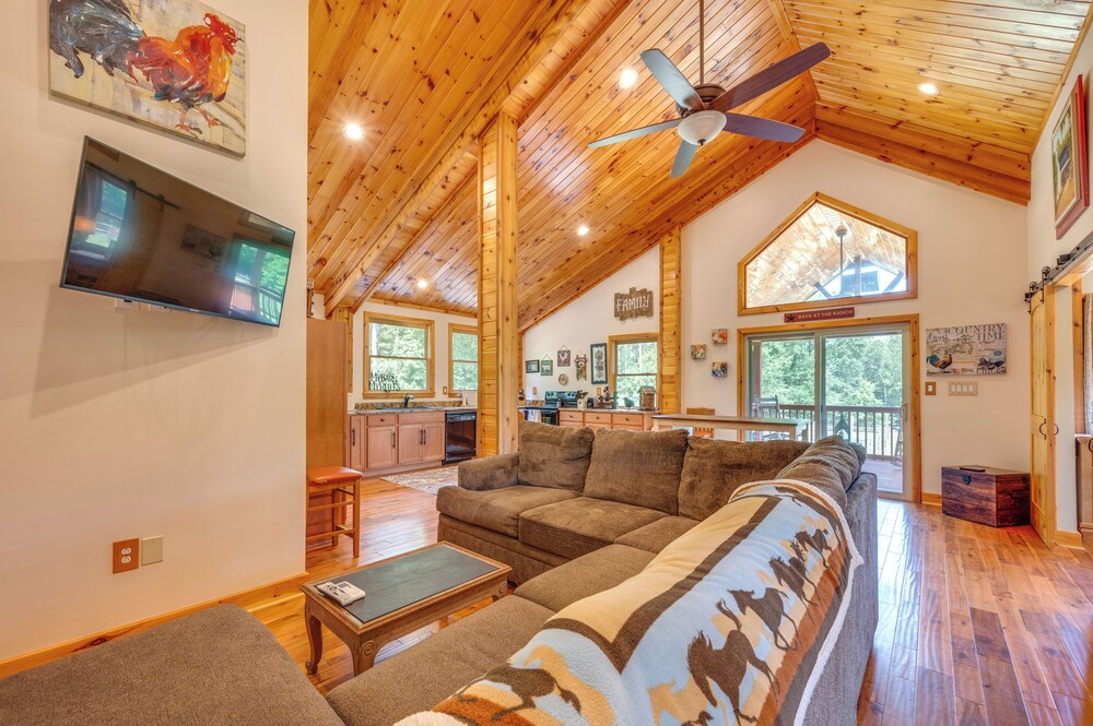 Pet-friendly Dry Branch Ranch Vacation Rental! - Macon, GA
