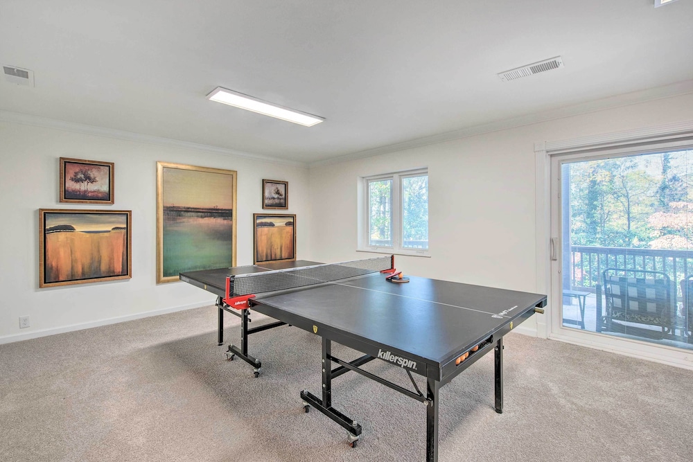 Peaceful Smyrna Home W/ Wood-burning Fire Pit - Atlanta, GA