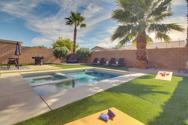 Game Room, Hot Tub & Gas Grill: Chic Indio Oasis! - Joshua Tree National Park