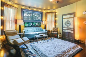Casa (2 Bedrooms) | Interior