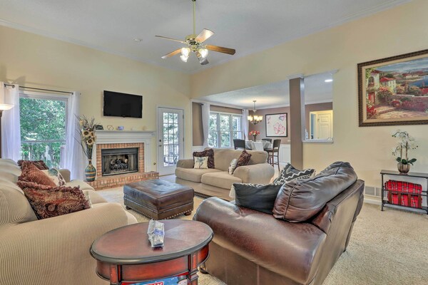 평화로운 달라스 집과 데크 + 숯 그릴 - 댈러스