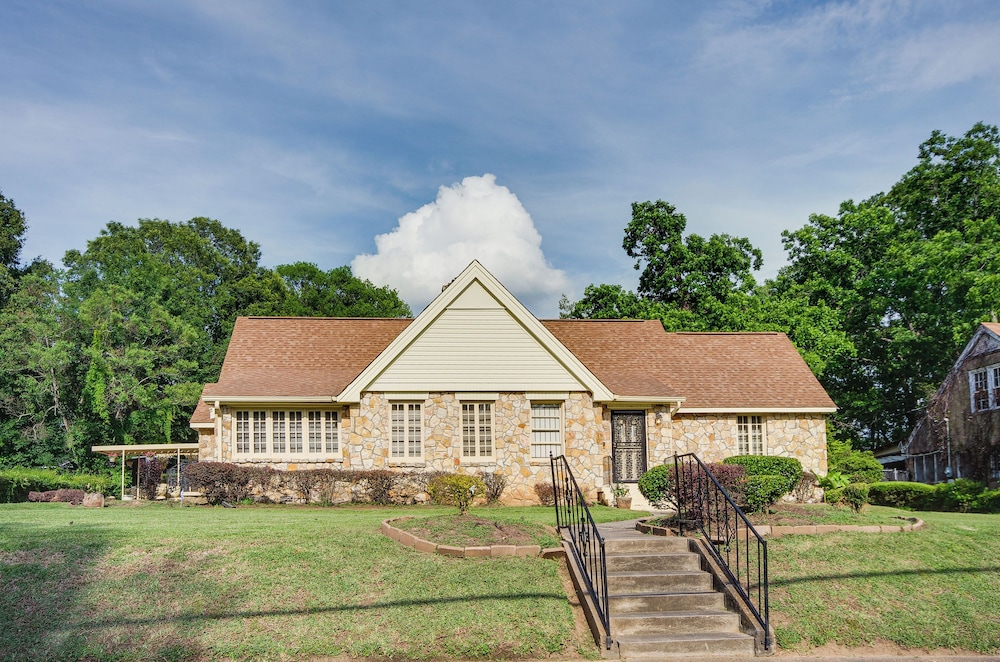 Cozy Jackson Vacation Rental < 1 Mi To University - Jackson, MS