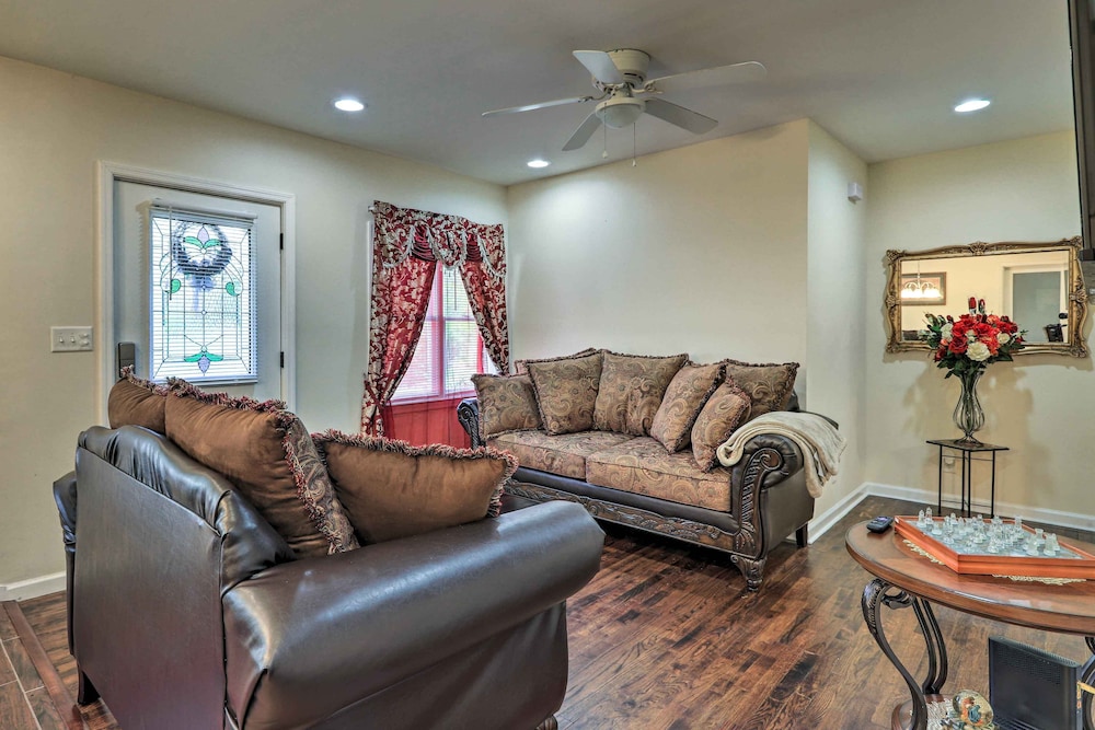 Peaceful Columbus Retreat W/ Deck & Yard! - Columbus, GA