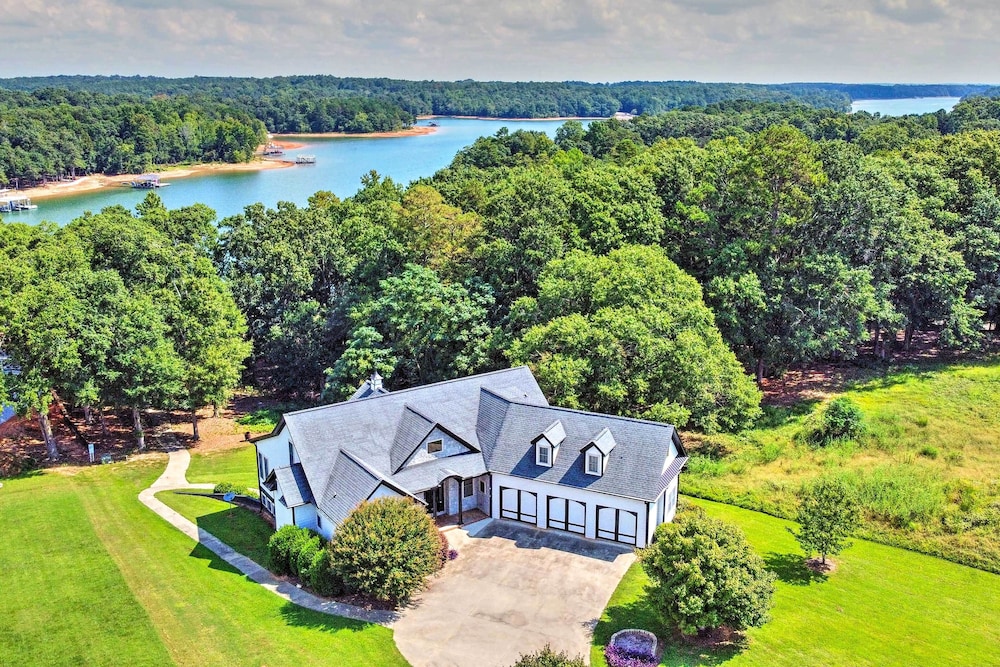Upscale Family Home W/ Dock On Lake Hartwell! - Lake Hartwell