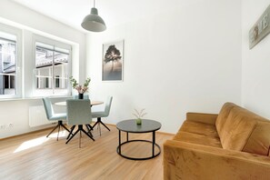 Apartamento Cidade em Condomínio Fechado | Sala de estar | Smart TV, serviços de streaming 
