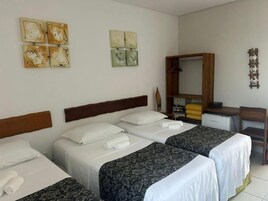 Quarto triplo Solteiro | Wi-Fi de cortesia