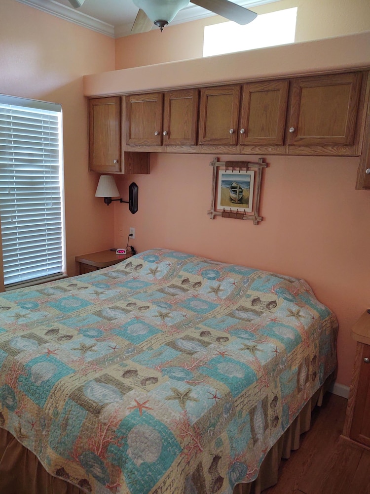 1 Bedroom Disney Area Vacation Rental In Award Winning "Mill Creek Resort" - Kissimmee, FL