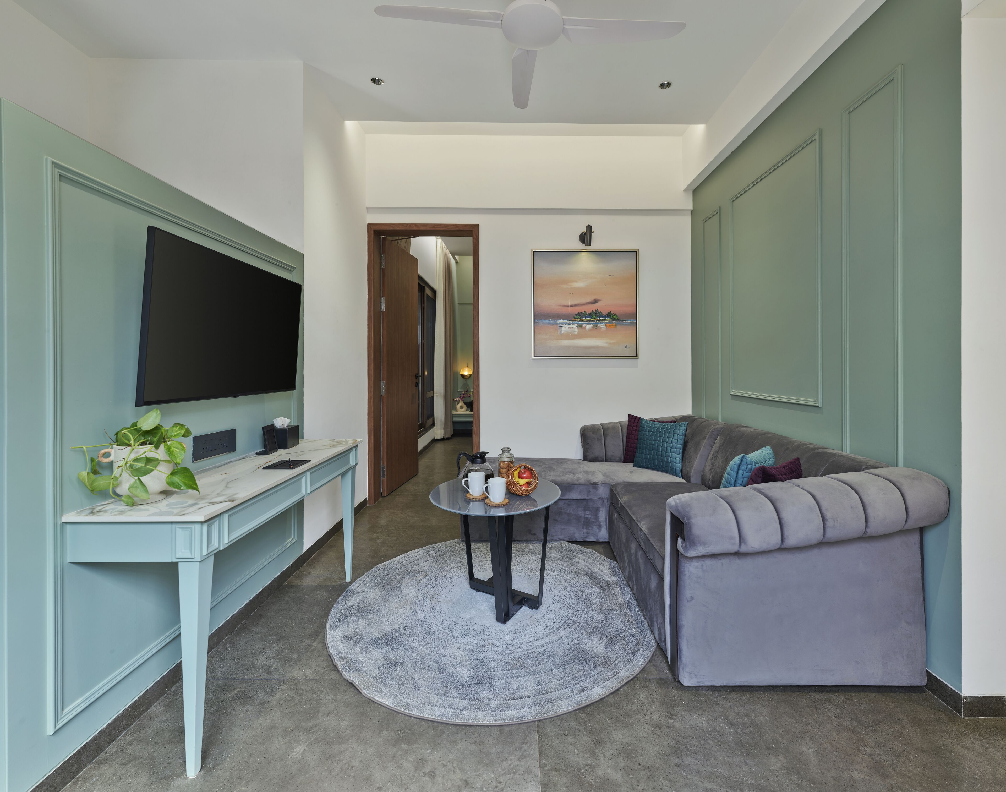 Moyrah Well Suite | Área de estar | TV LED