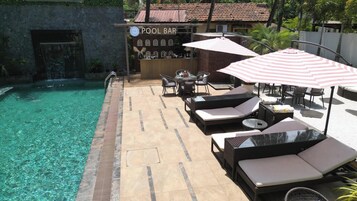 Piscina externa