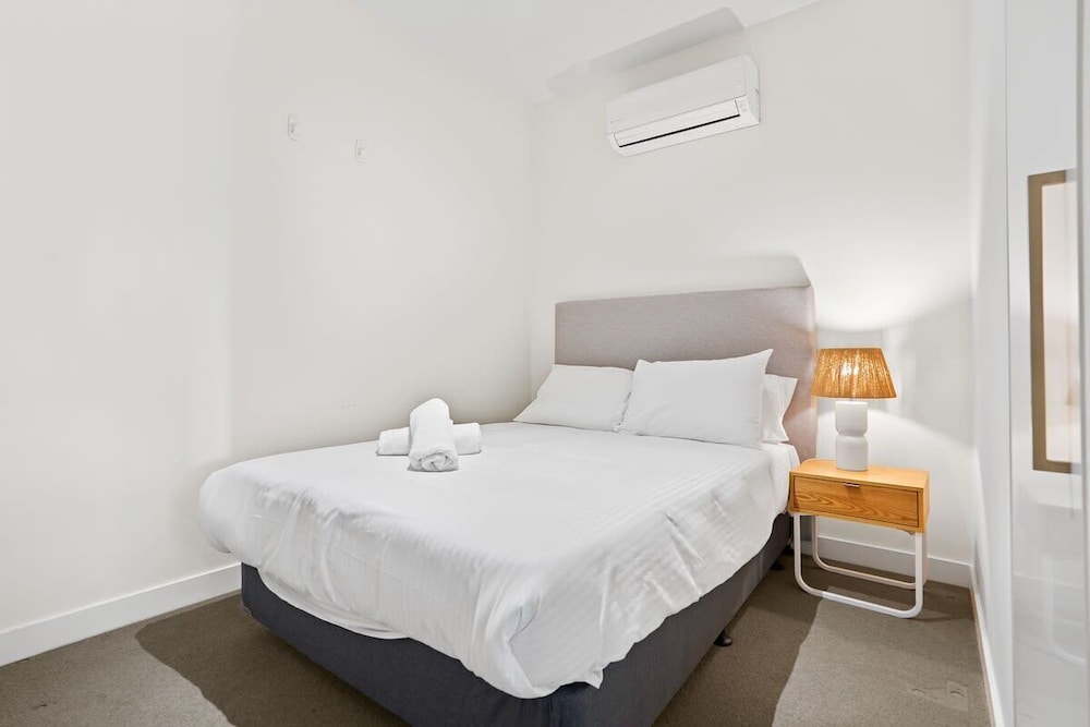 Fulton Lane - Executive Luxury CBD 3 bdrm Apt. - Melbourne | Vrbo