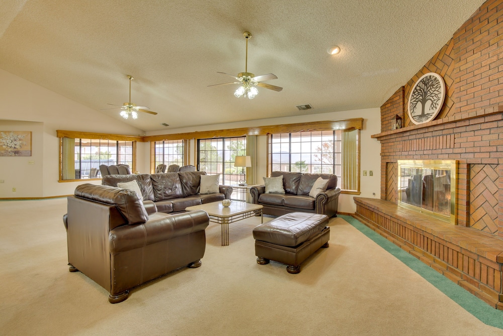 Spacious California Oasis: Patio, Fireplace & Pool - Apple Valley, CA