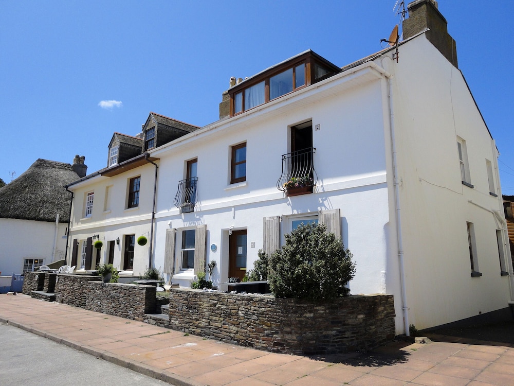 2 Bayview - Torcross
