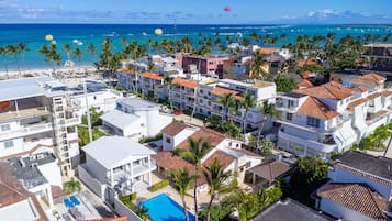 Villa Nobre, piscina privativa, vista para o resort | Vista para a praia ou o mar