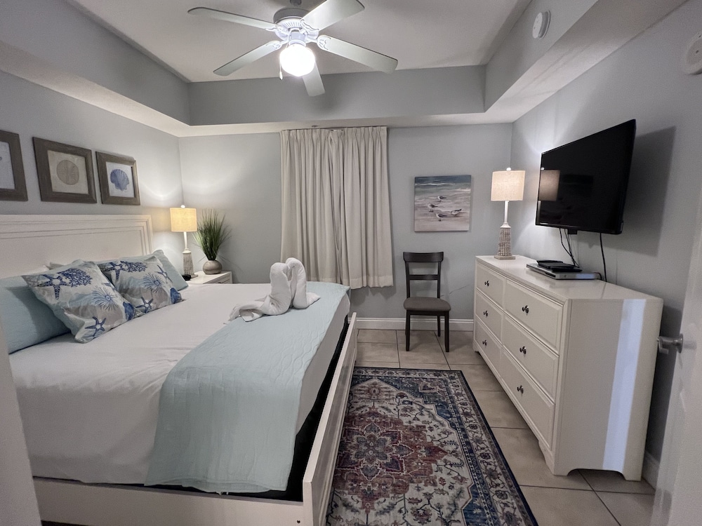 Calypso Resort Tower 1 Direct Beachfront With A Free Beach Chair Set - Panama City Beach, FL