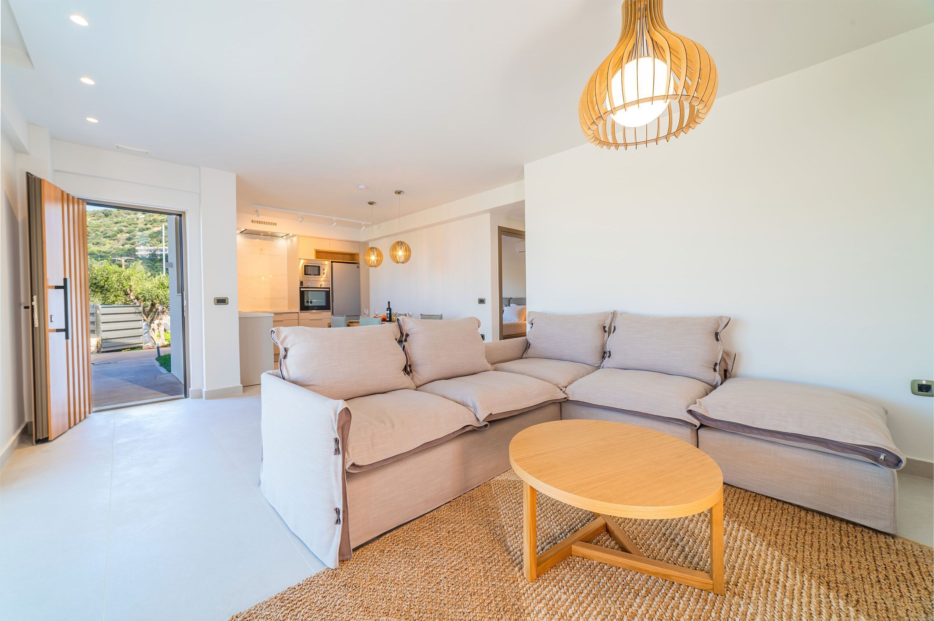 Suite Exclusiva, piscina privativa | Sala de estar | Smart TV de 55 polegadas com canais via satélite, Netflix 