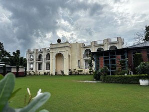 Fachada da propriedade