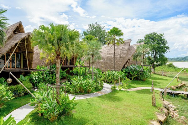 Earth Elements Eco Resort - Pak Thong Chai District
