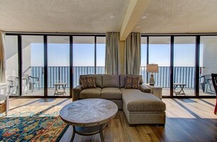 Apartamento em Condomínio Fechado, 2 quartos | Sala de estar