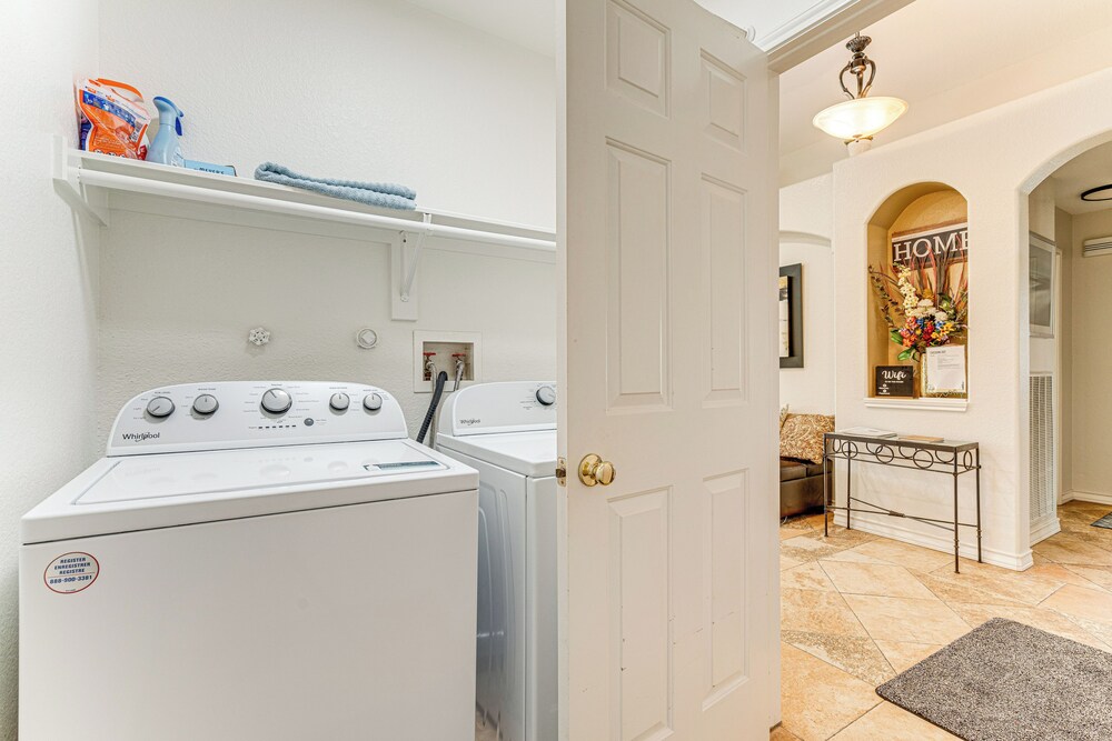 Round Rock Vacation Rental: Private Pool & Hot Tub - Cedar Park, TX