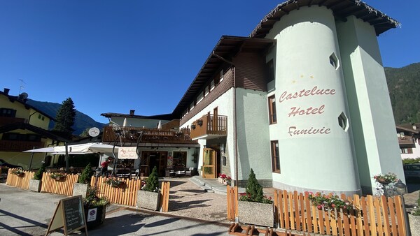 Casteluce Hotel Funivie - Pinzolo