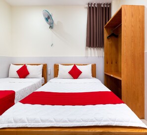 Quarto Familiar | Secretária, cortinas/cortinados opacos, quartos insonorizados