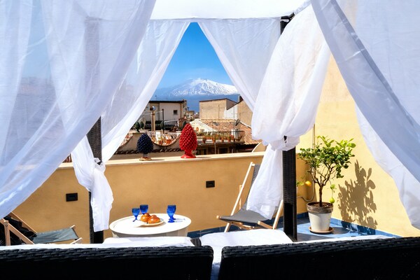 Live The Magic Of Taormina Where History, Beauty, And Sicilian Soul Meet - Taormina