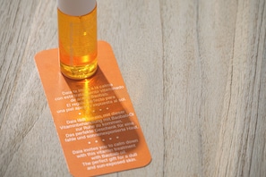 Frigobar, cofres nos quartos, escrivaninha