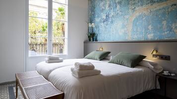 Quarto Duplo Superior | Cofre no quarto, cortinas/cortinados opacos, Wi-fi grátis