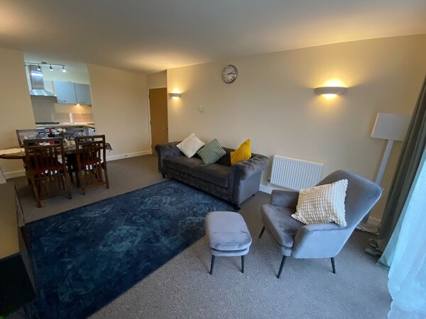 Stunning 2-bed Apartment In London - Woolwich
