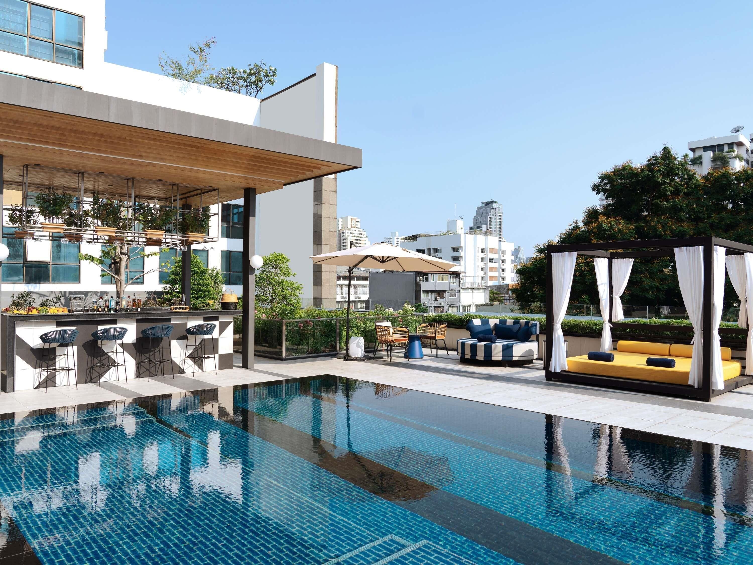 Serve jantares e happy hour 