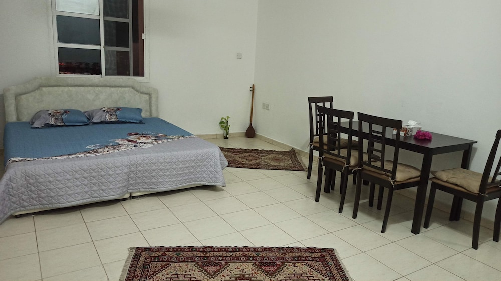 Cozy Lodge
Peaceful Room - Muscat