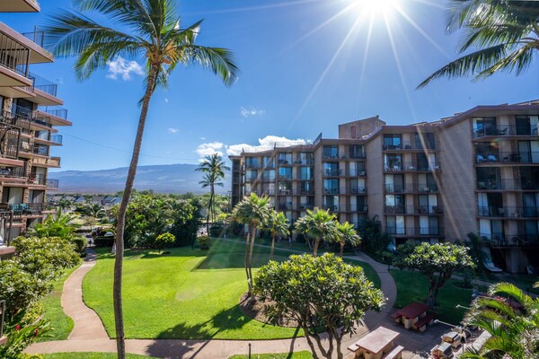 2 2 Oceanview Modern Resort Vistas - Maui, HI