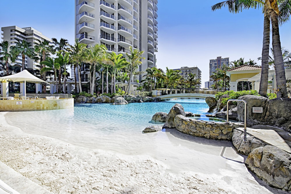 Chevron Renaissance - Wow Stay - Surfers Paradise