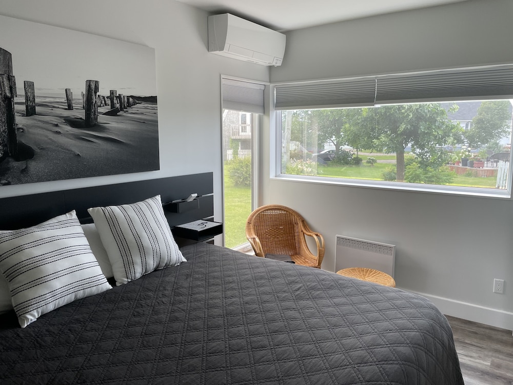 In the Heart of Cavendish, Modern Ocean View Cottage - Green Gables | Vrbo