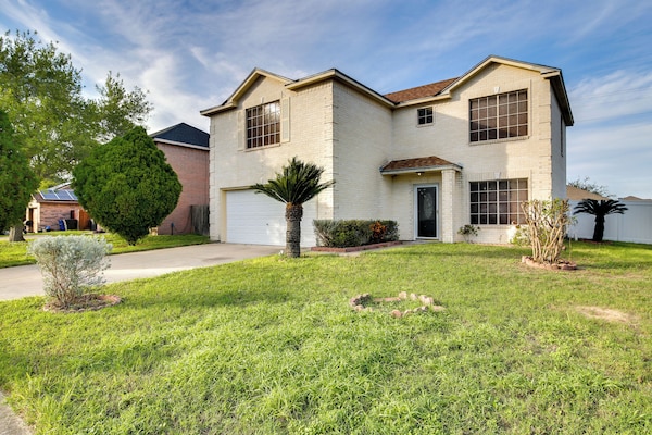 Charming Mcallen Rental Home W/ Private Backyard! - McAllen, TX