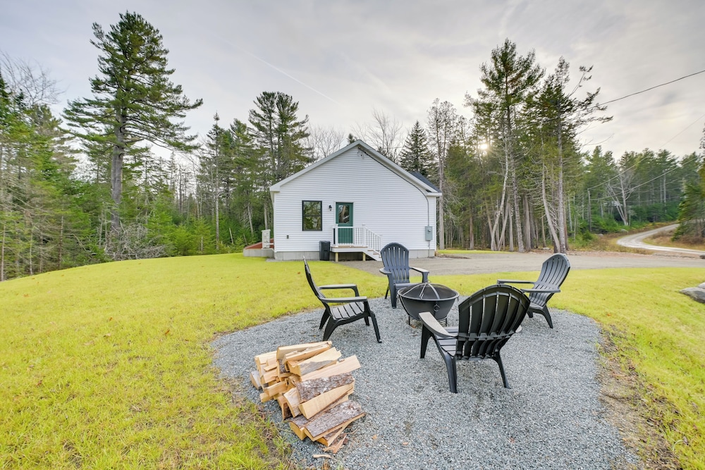 Ellsworth Vacation Rental W/ Fire Pit & Gas Grill! - Acadia National Park