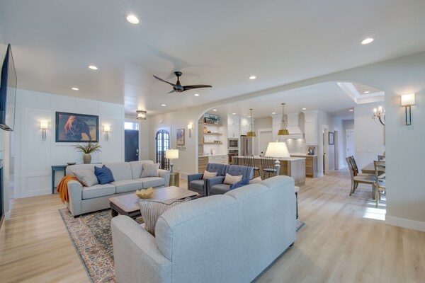 Red Lodge Home W/ Private Hot Tub & Fire Pit! - Montana