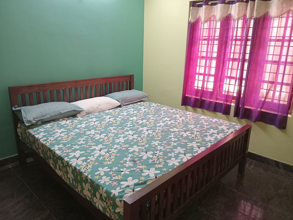 Annai Illam By Pleasant Memories - Kodaikanal