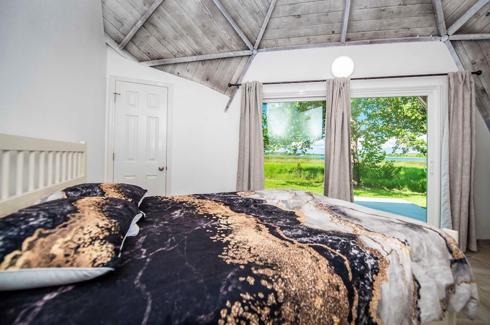 Room 04 - Lake Sumner - Groveland, FL