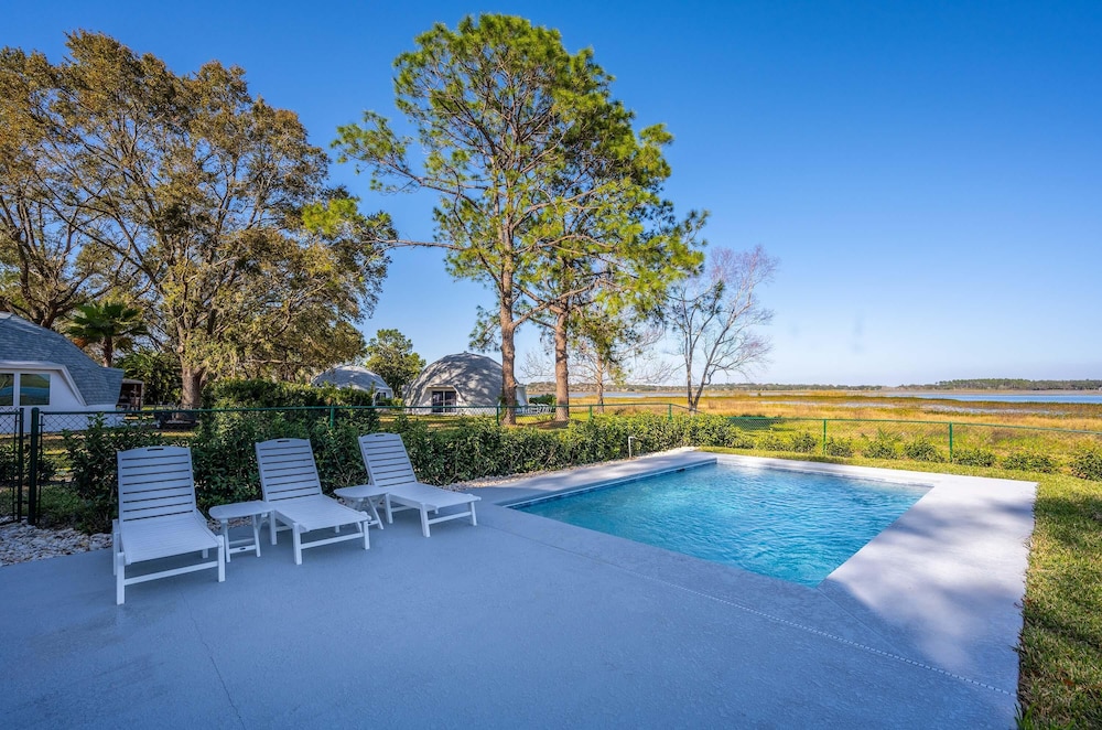 Sumner Lake House 2 Bedrooms - Groveland, FL