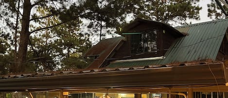 Cabana de Madeira Familiar | Terraço/pátio interior