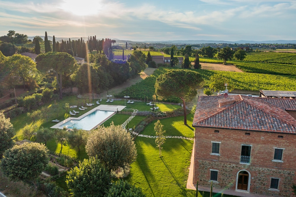 Villa Svetoni Wine Resort - Toscana