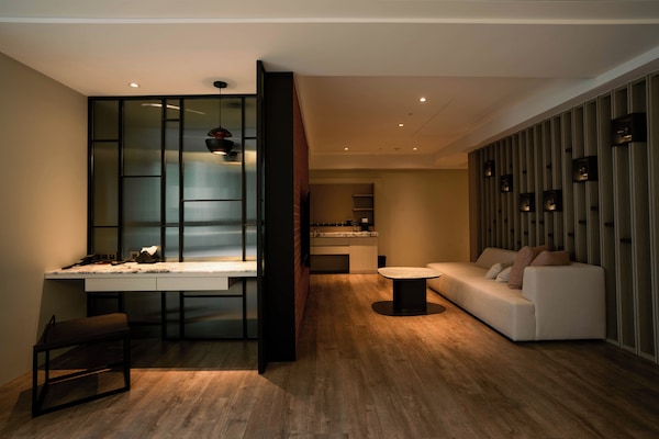 Quarto Quádruplo Deluxe | 1 quarto, roupa de alta qualidade, edredões de penas, cofre no quarto