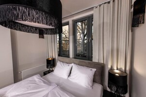 Quarto Triplo Premium | Quartos insonorizados, ferro/tábua de engomar, Wi-fi grátis 