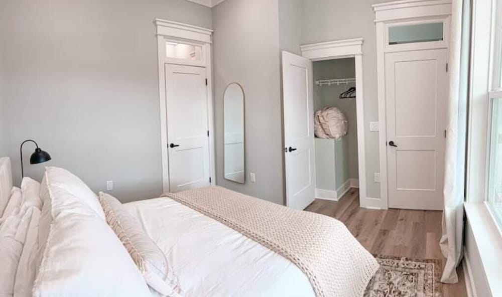 New, Modern, Cozy Lakeside Cottage. Pet Friendly! - Greenwood, SC